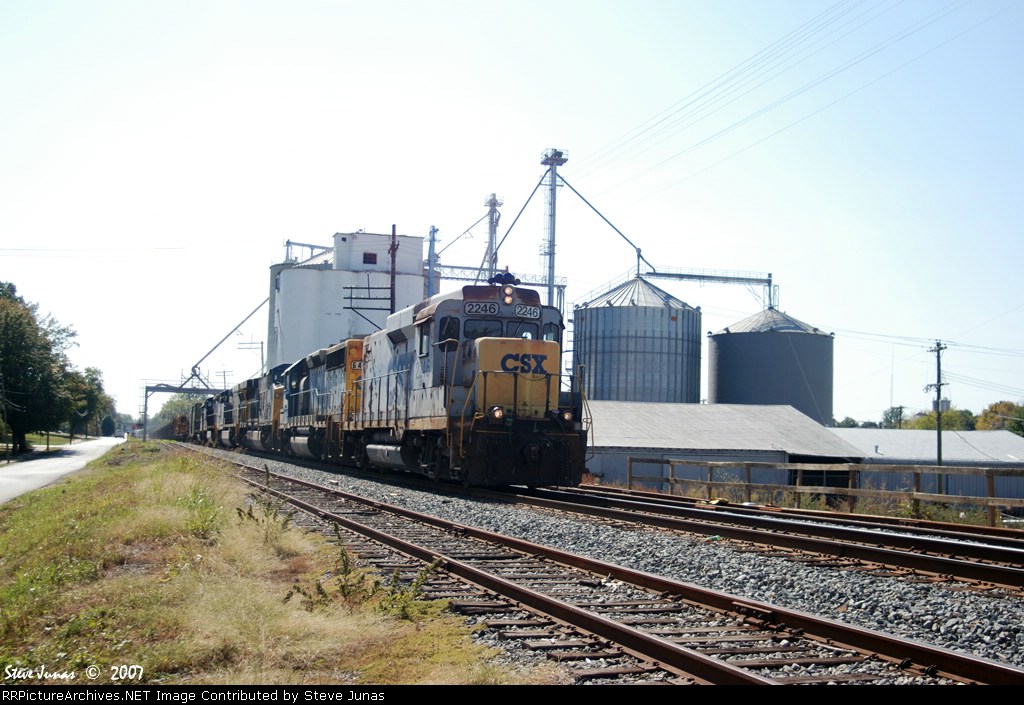 CSX 2246 leads a work train northbound